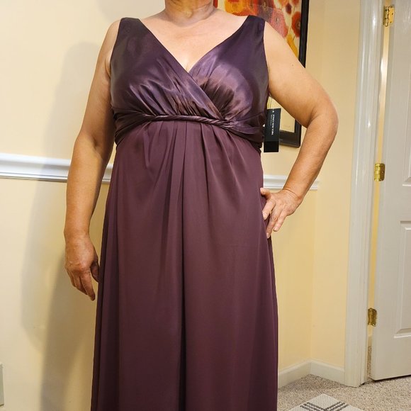 Jones New York | Dresses | Jones New York Evening Dress Amarone Color ...